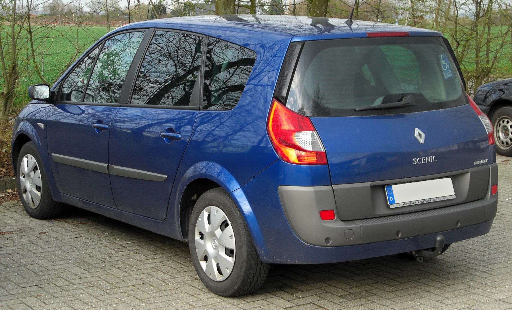 Renault Scenic technical specifications and fuel economy